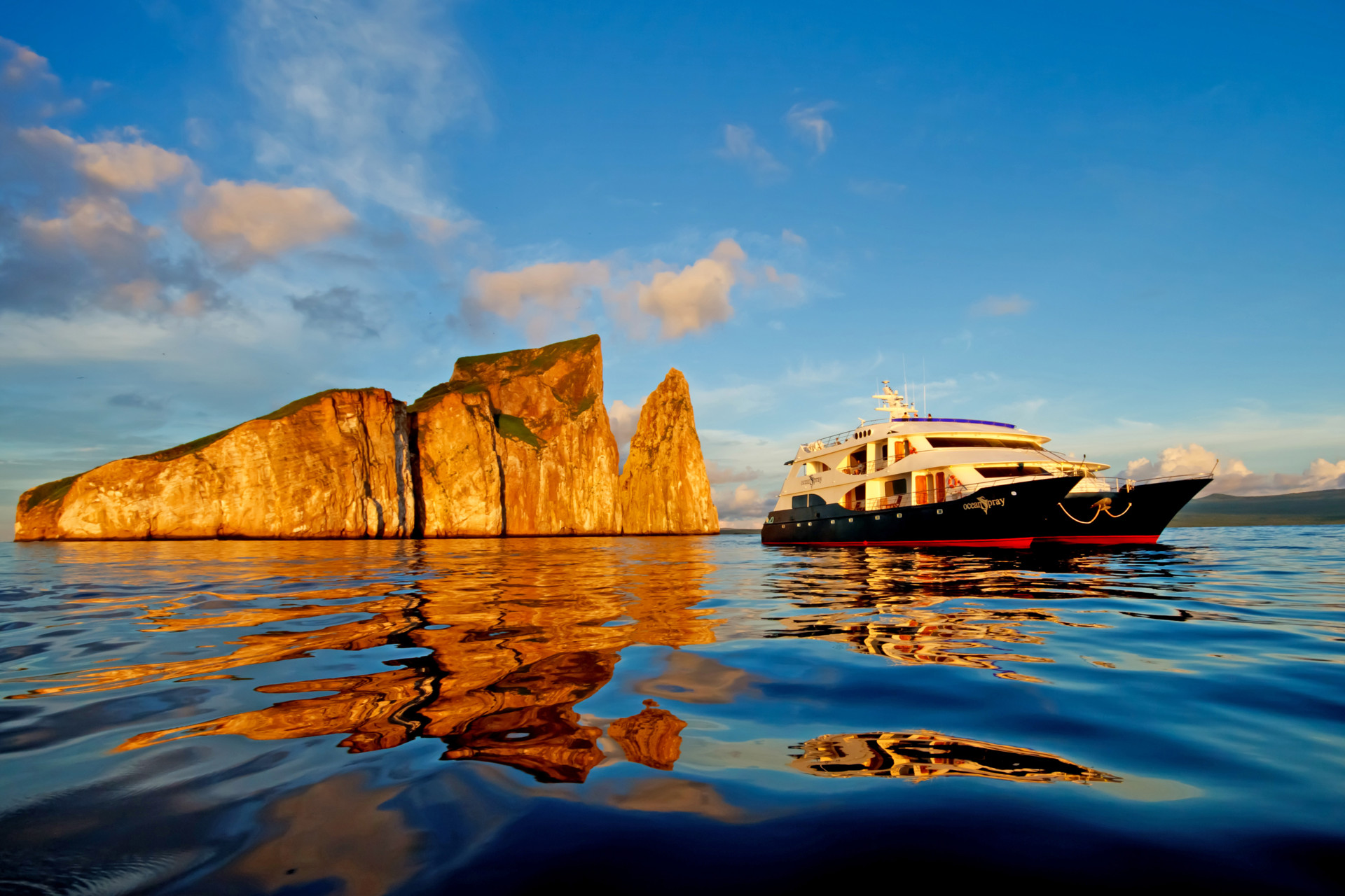 Essential Guide to Visiting the Galapagos | Veloso Tours
