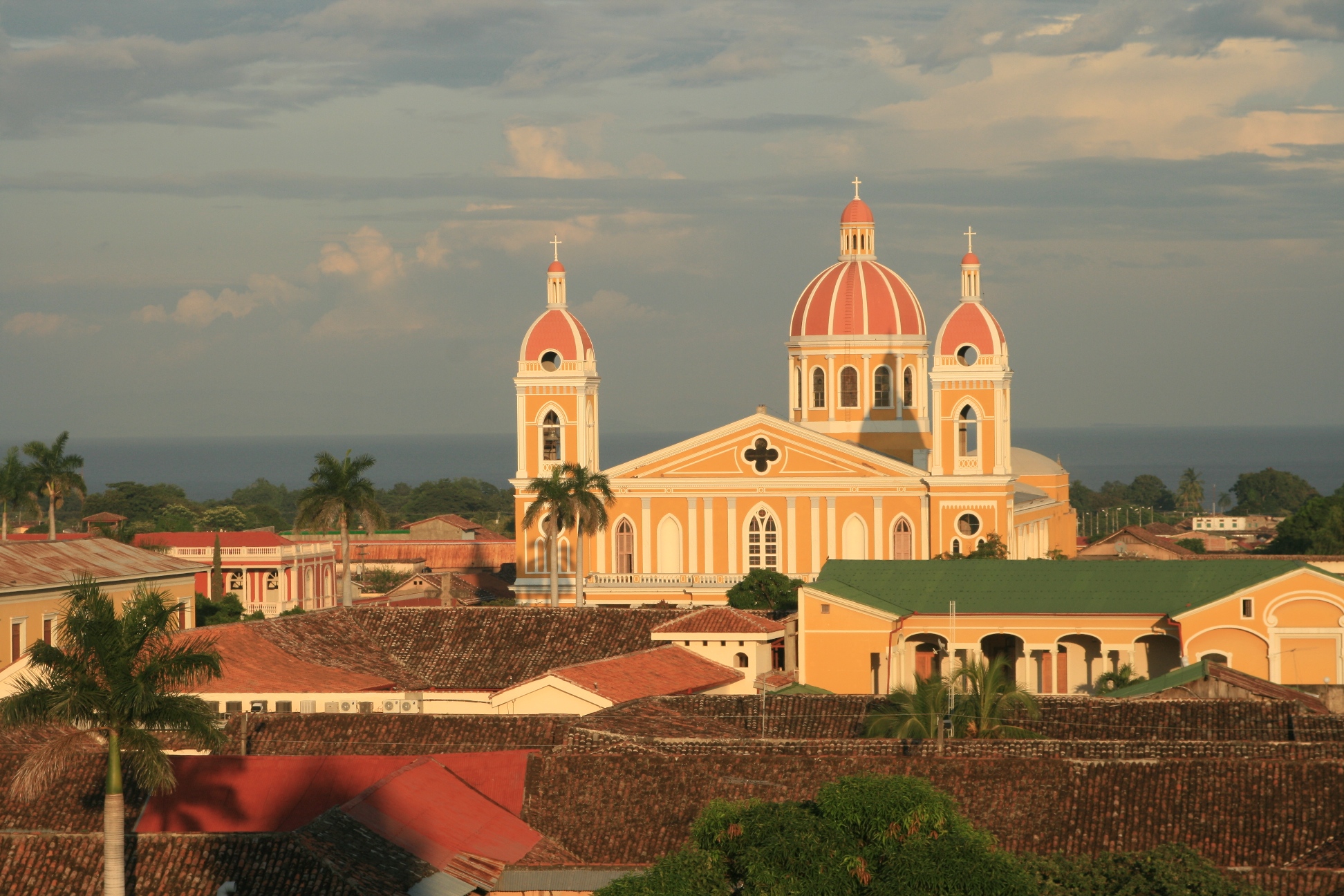 Explore Colonial Cities in Central America | Veloso Tours