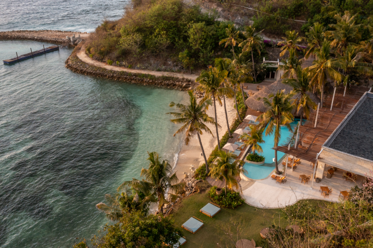 Semaya Beach Resort - Boutique Beachfront Nusa Penida | Veloso Tours